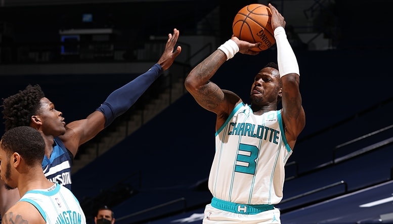Hornets Finish First-Half Schedule with Big Win in Minnesota ...