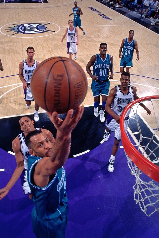All Time Greats - Dell Curry Photo Gallery | NBA.com