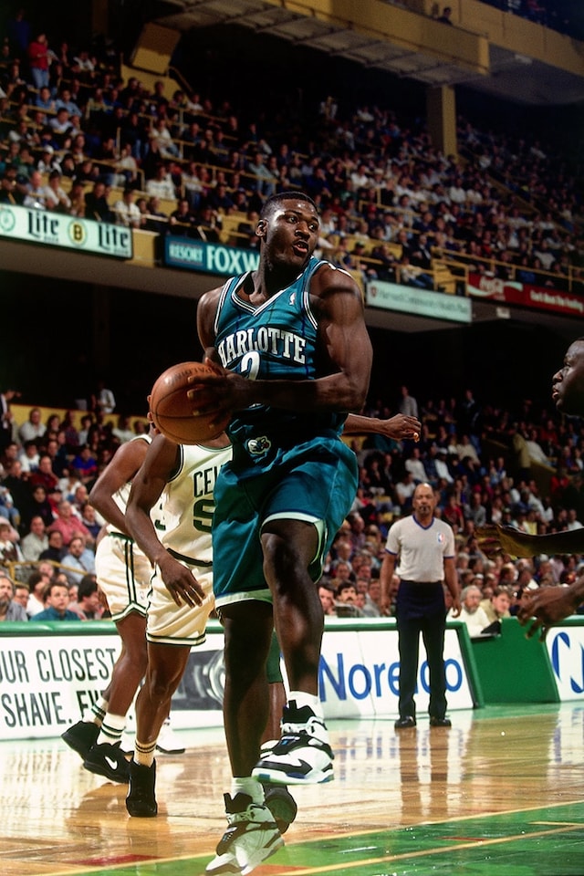 All Time Greats - Larry Johnson Photo Gallery | NBA.com