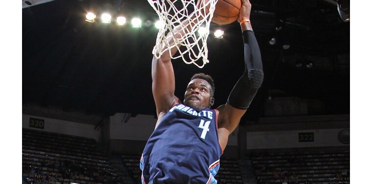 Lauer Sounds Off: Unsung Heroes Helping Early Success | Charlotte Hornets