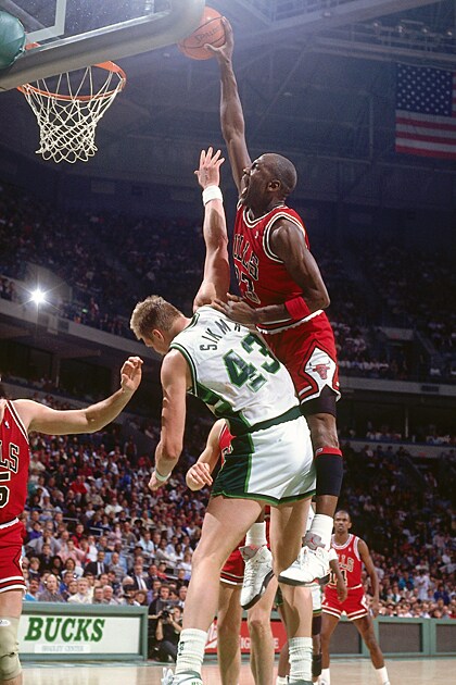 Michael Jordan - On Court Gallery Photo Gallery | NBA.com