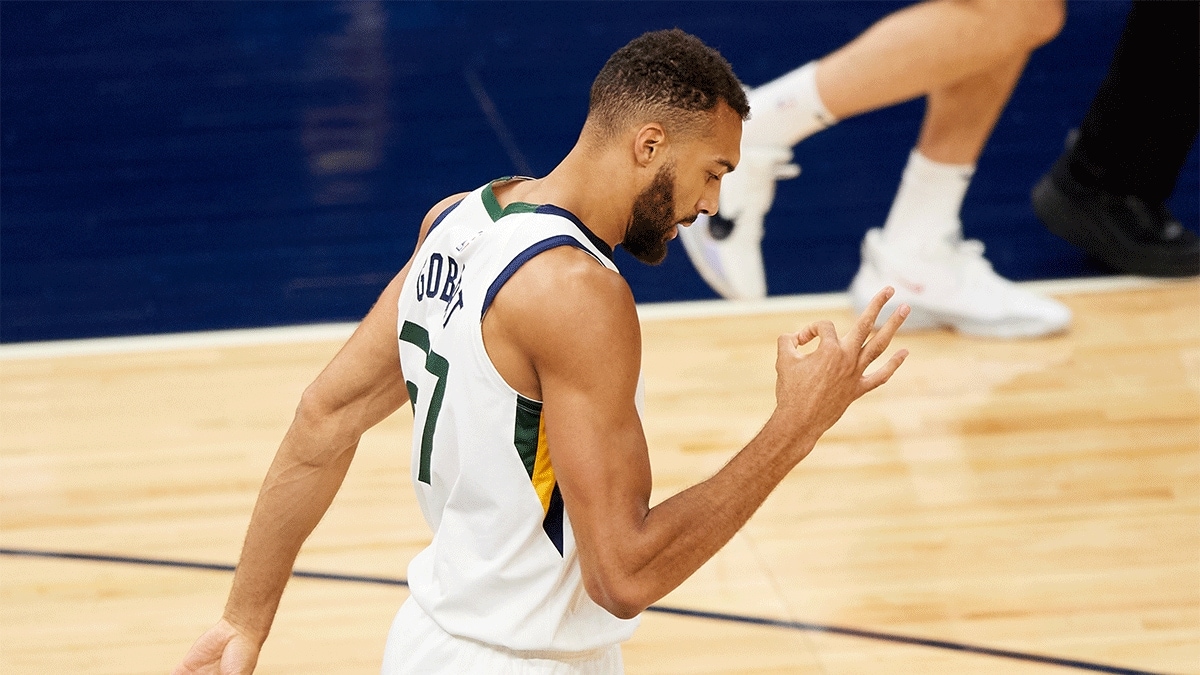 3x DPOY Takes Center Stage | NBA.com