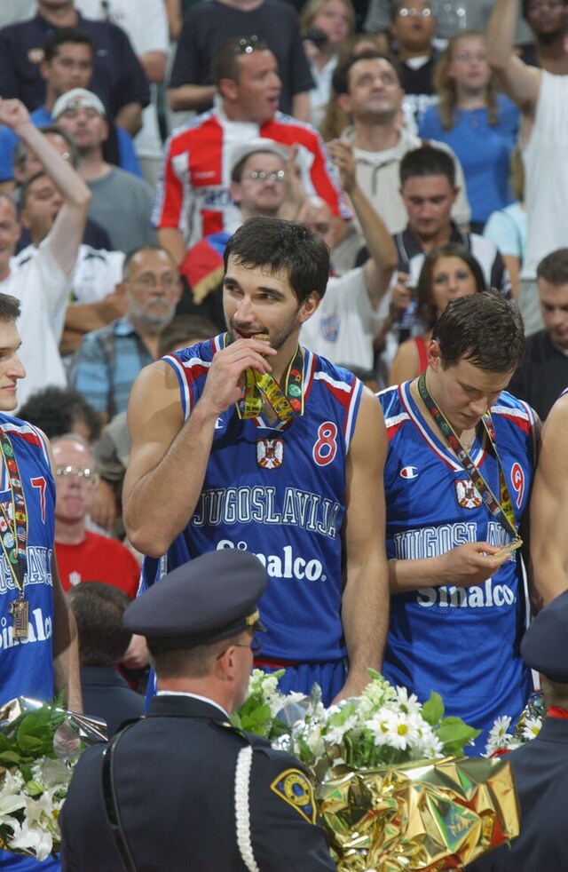 Rare Photos: Peja Stojakovic Photo Gallery | NBA.com