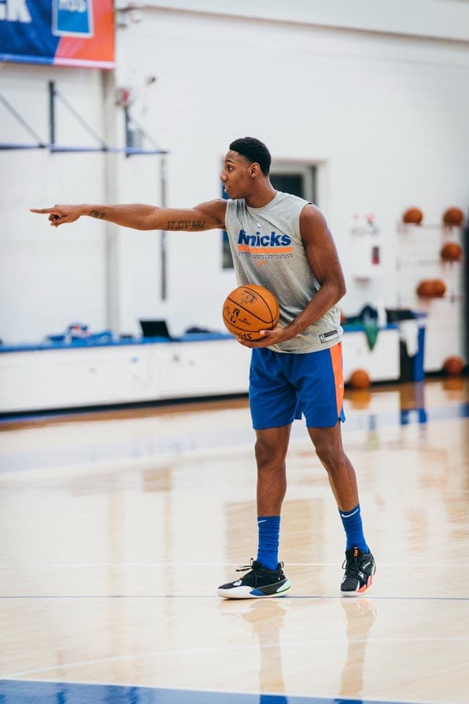 2020 Knicks Training Camp | Day 1 Photos Photo Gallery | NBA.com