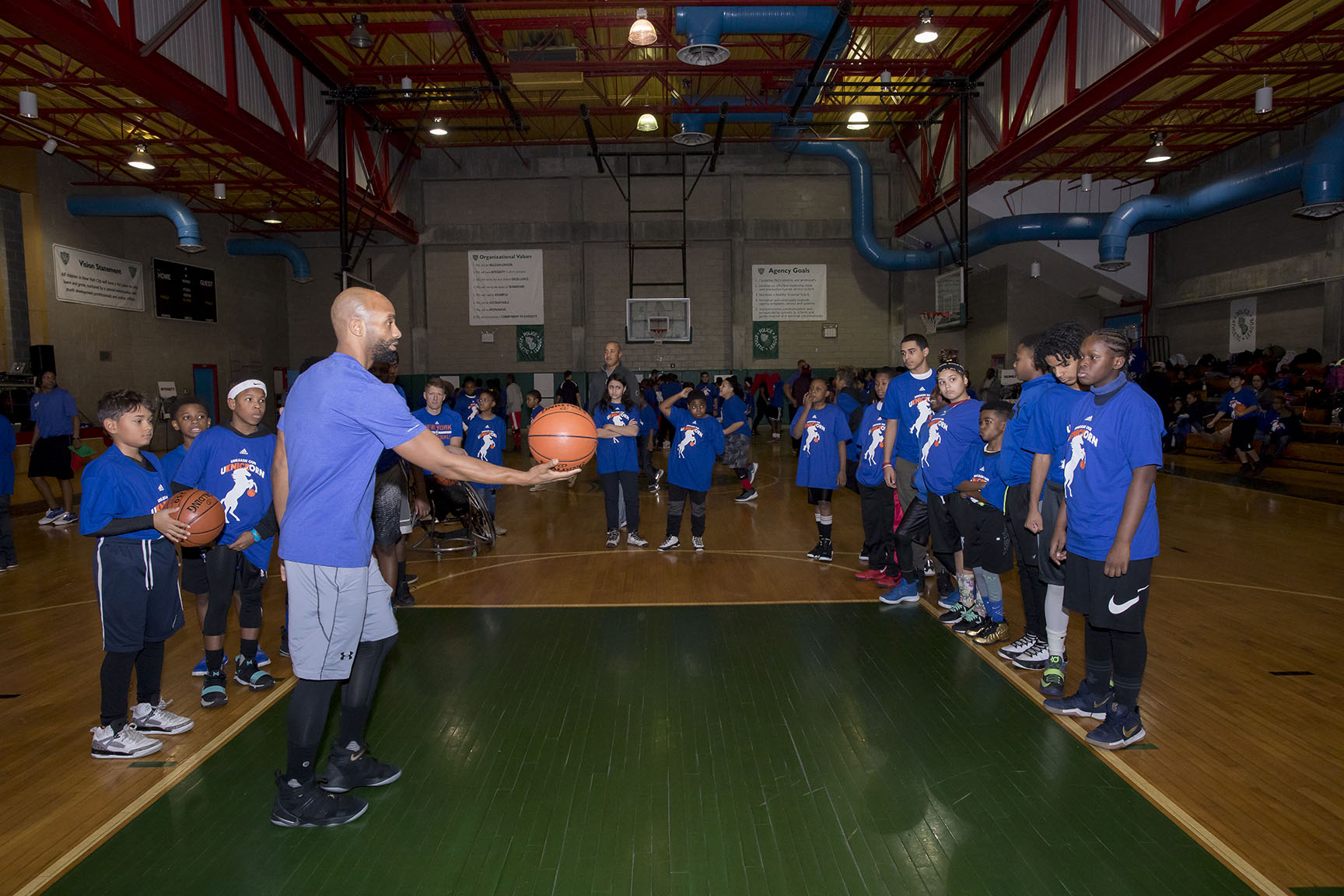 Junior Knicks: Martin Luther King Jr. Day Clinic Photo Gallery | NBA.com