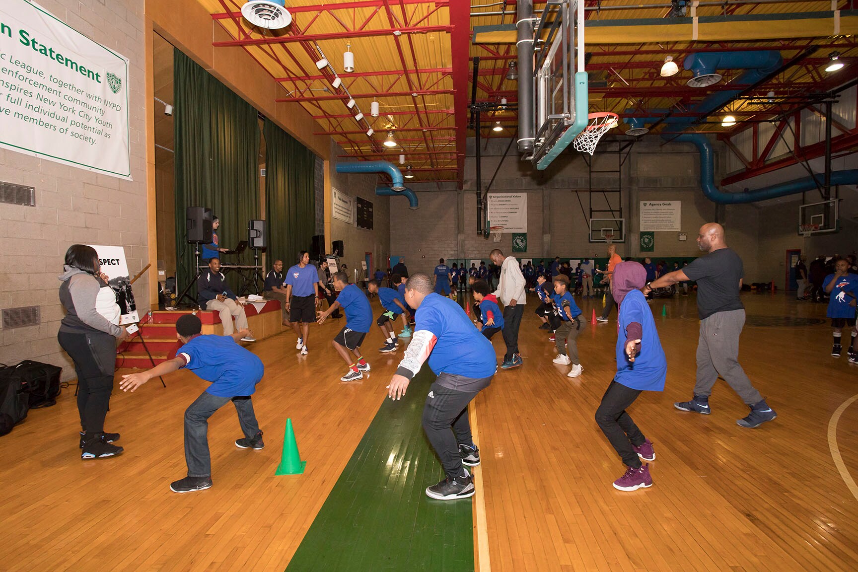 Junior Knicks: Martin Luther King Jr. Day Clinic Photo Gallery | NBA.com