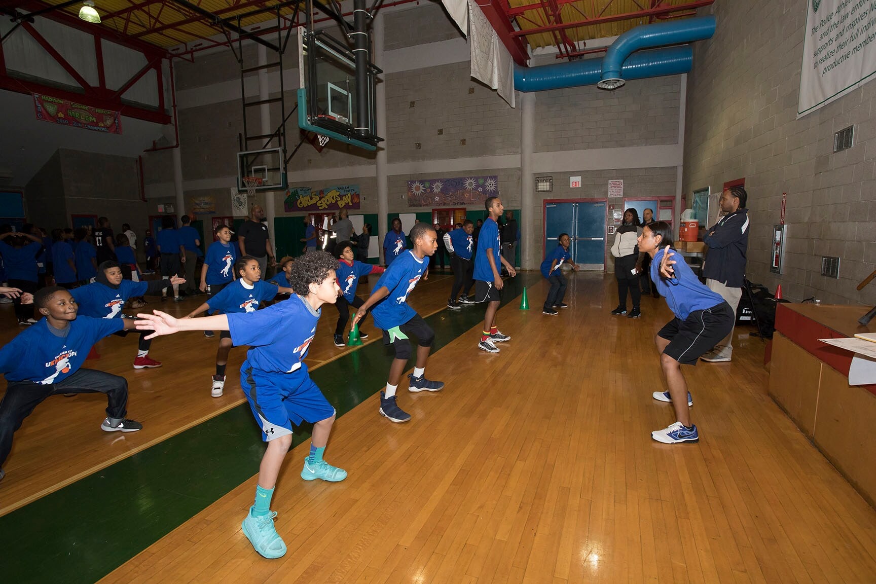 Junior Knicks: Martin Luther King Jr. Day Clinic Photo Gallery | NBA.com