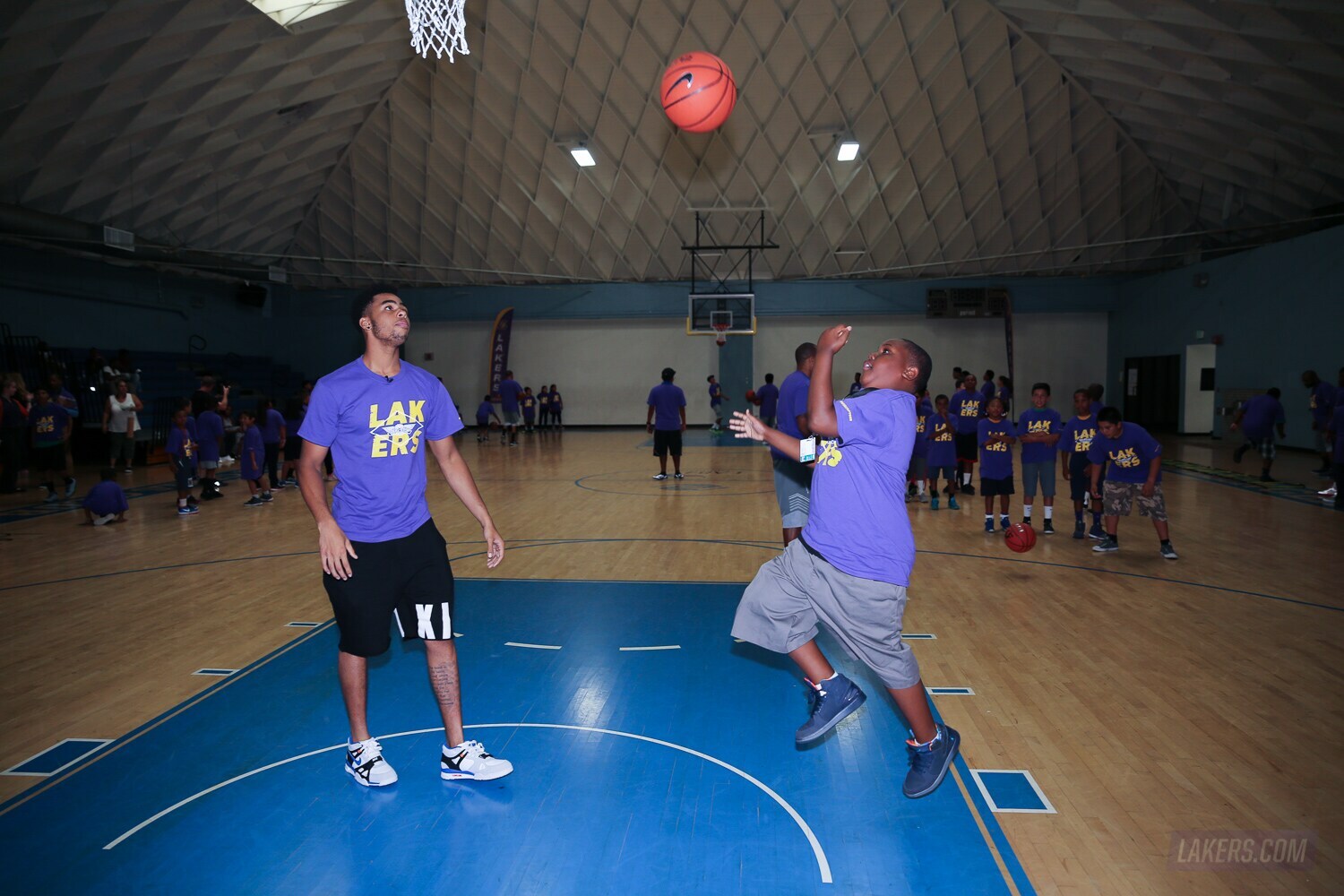 Wingstop Court Refurbisment and Basketball Clinic Photo Gallery | NBA.com