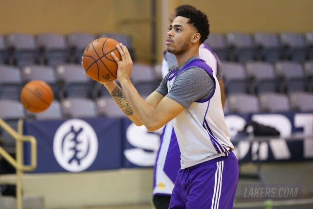 Lakers Practice in San Antonio (2/5/16) Photo Gallery | NBA.com