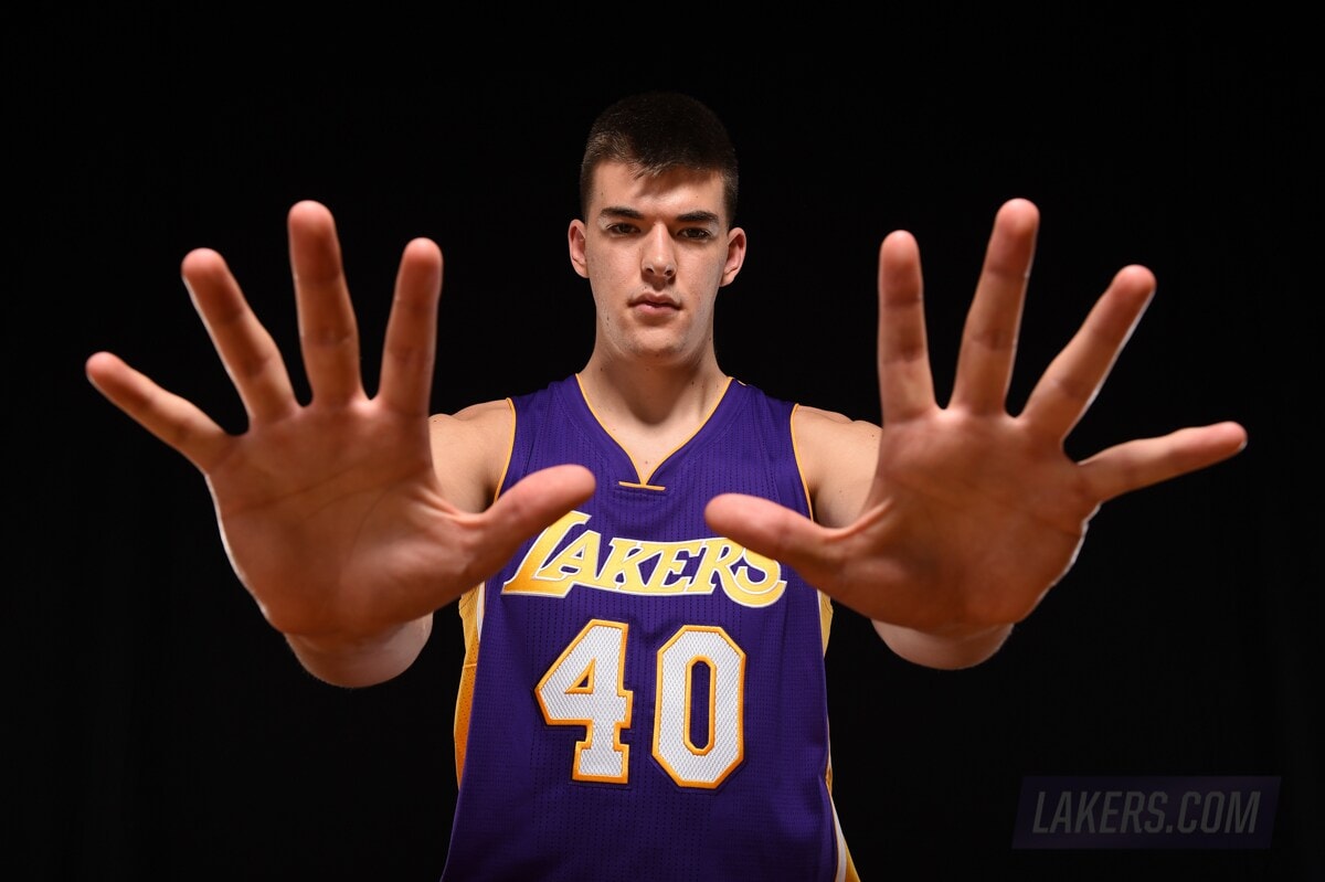 2016 Rookie Photo Shoot | Los Angeles Lakers