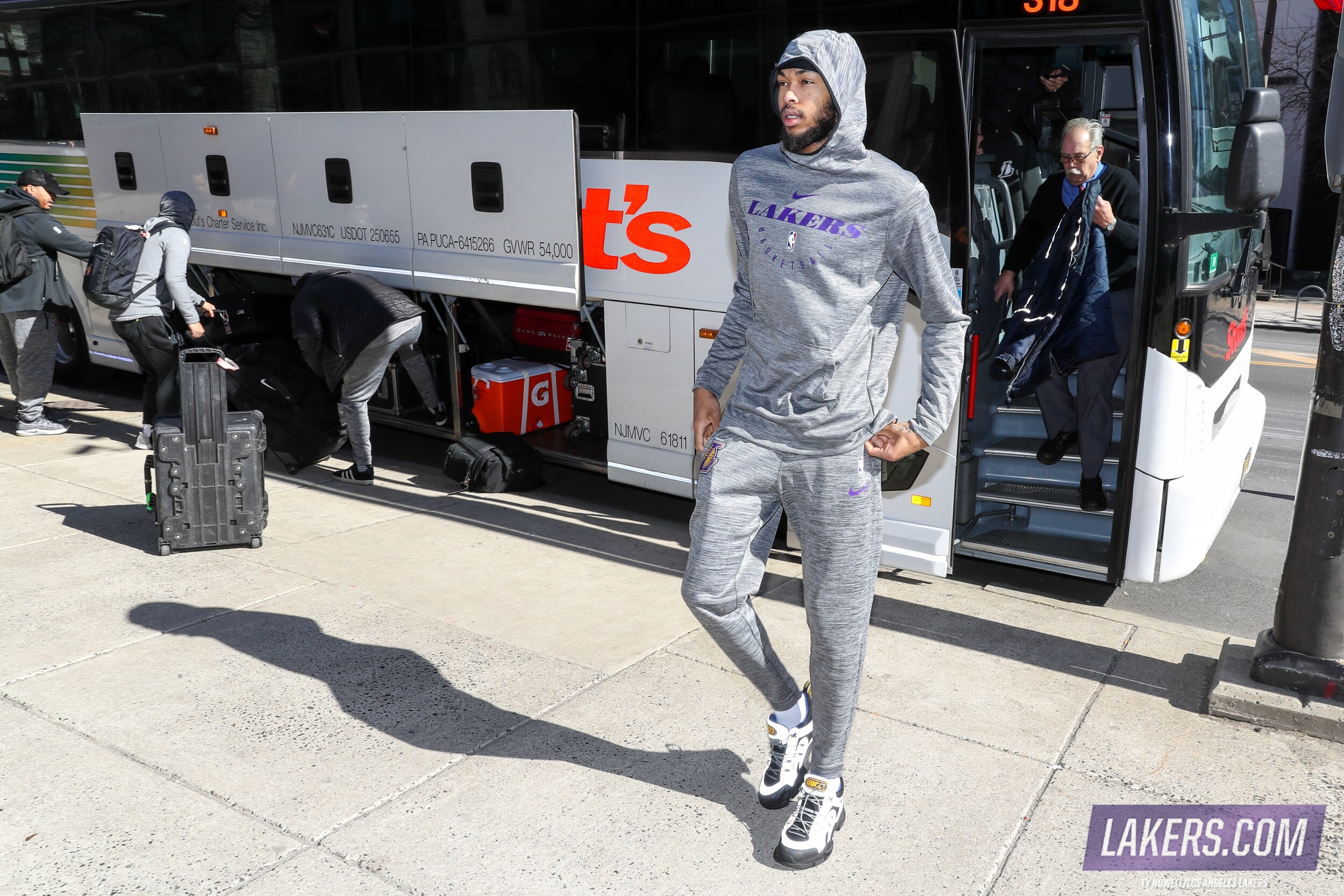 Photos: Lakers Practice in Philadelphia Photo Gallery | NBA.com