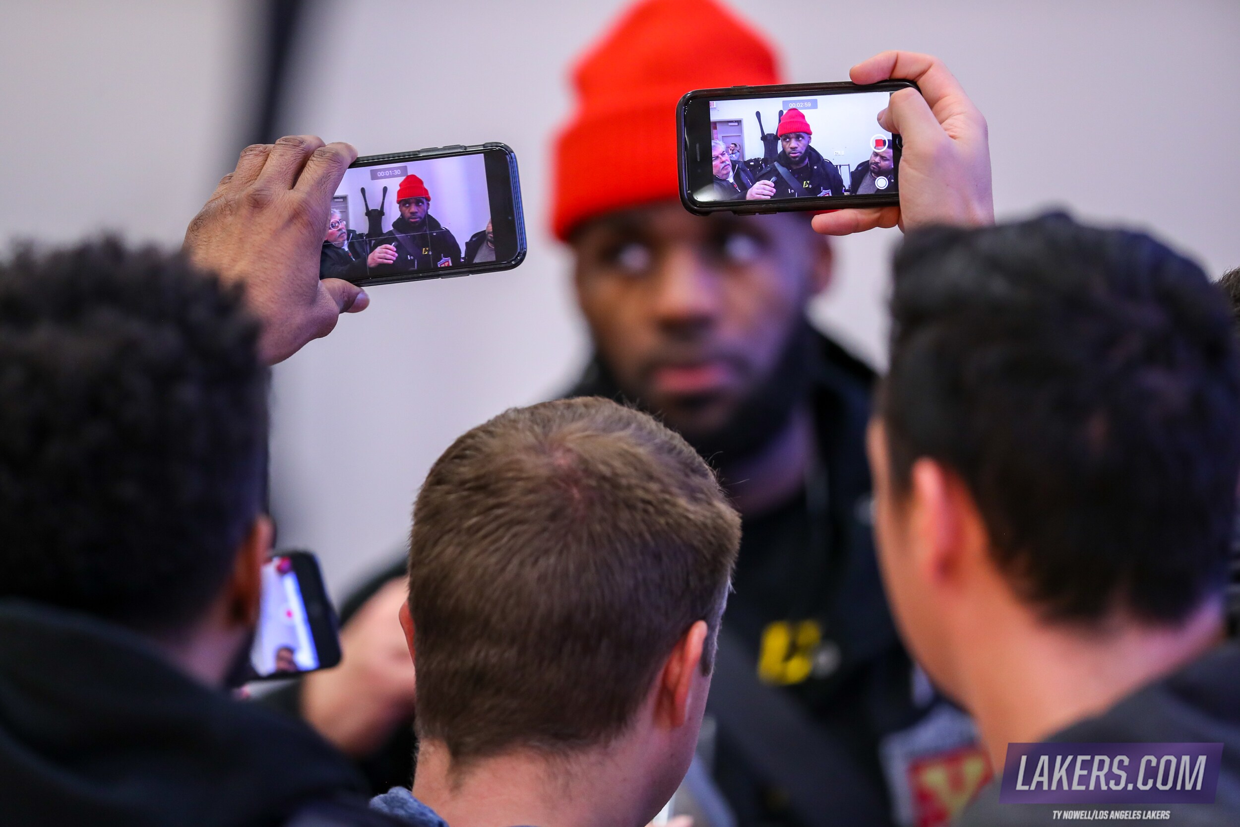Photos: Lakers Practice in Philadelphia Photo Gallery | NBA.com