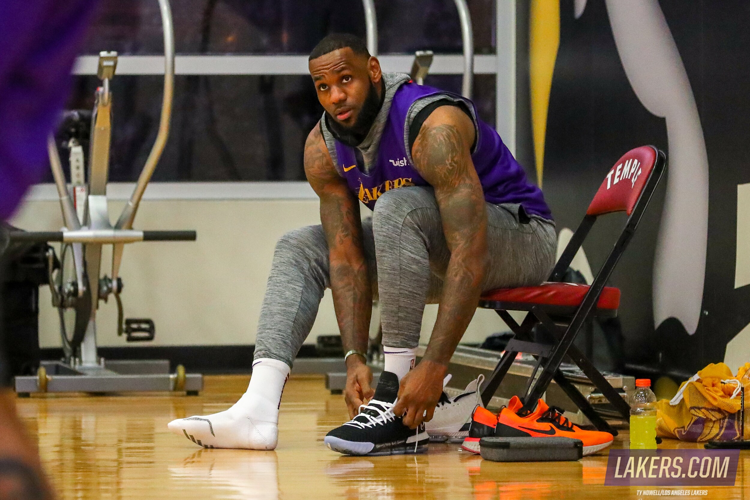 Photos: Lakers Practice in Philadelphia Photo Gallery | NBA.com