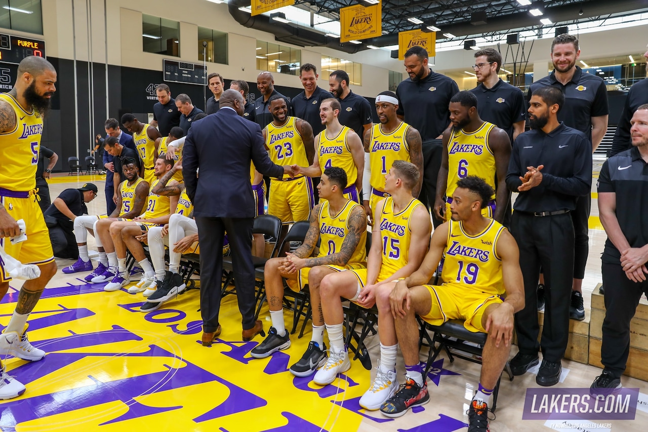 Photos: Team Photo Day | Los Angeles Lakers