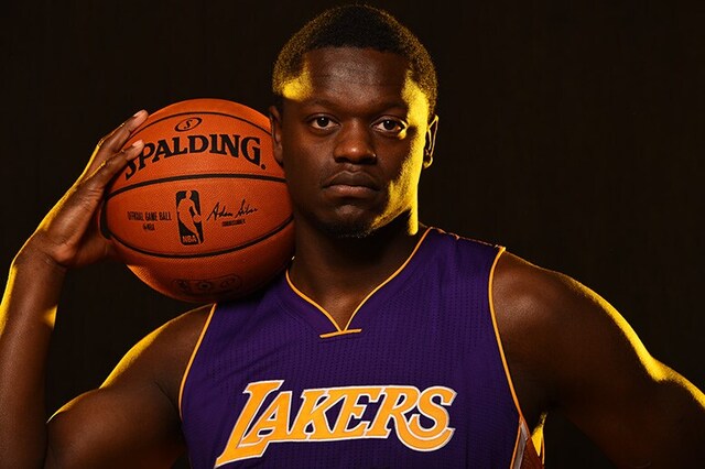 Julius Randle Rookie Photo Shoot Photo Gallery | NBA.com