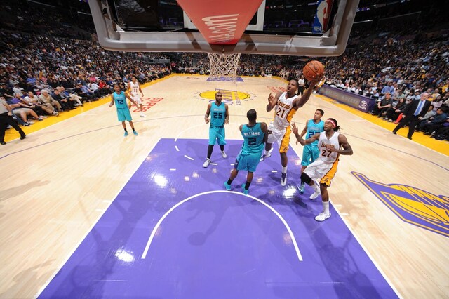 Lakers vs. Hornets 11/9/14 Photo Gallery | NBA.com