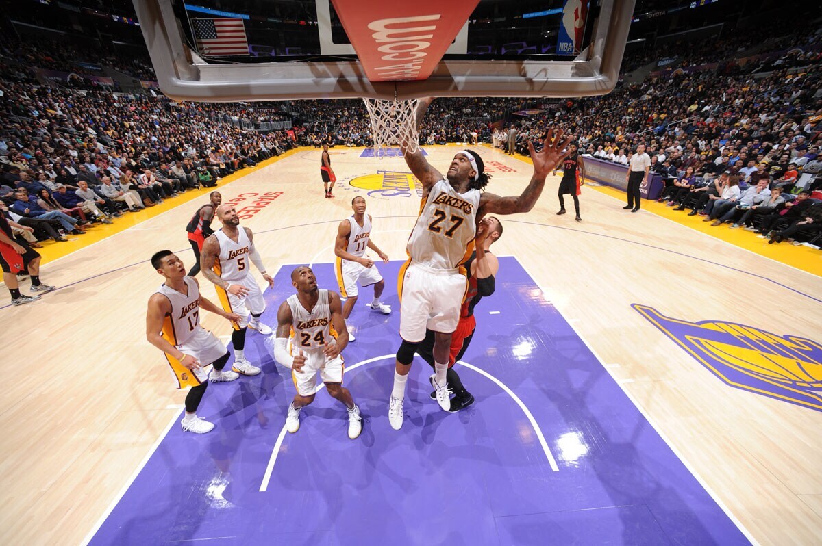 Photos: Lakers vs. Raptors (11/30/14) Photo Gallery | NBA.com