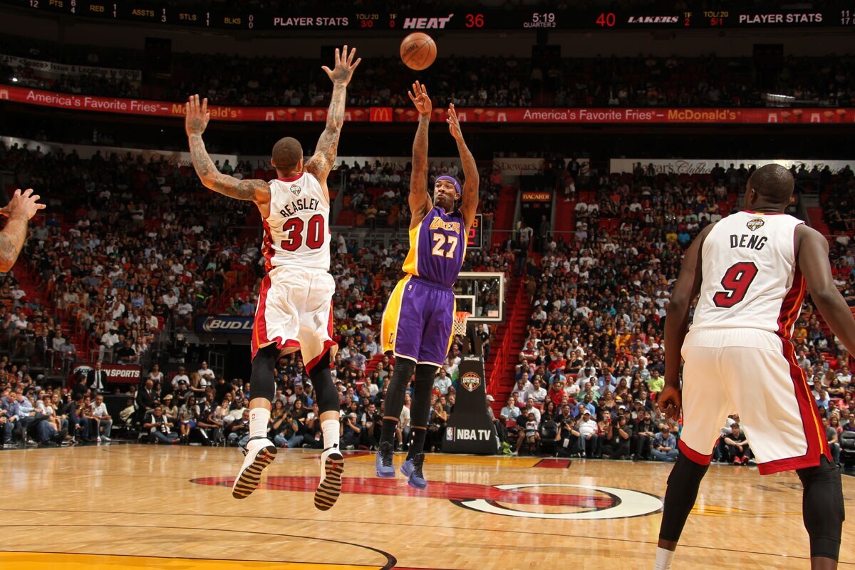 Photos: Lakers vs. Heat (3/4/15) Photo Gallery | NBA.com