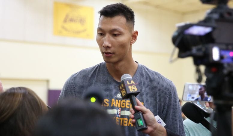 Por versatilidad y estilo, Yi encaja en el molde de Walton | NBA.com