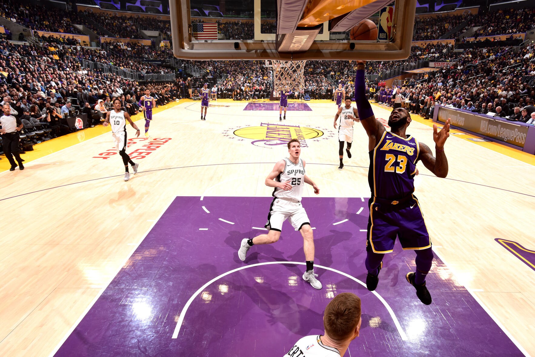 Photos: Lakers vs. Spurs (12/05/18) Photo Gallery | NBA.com