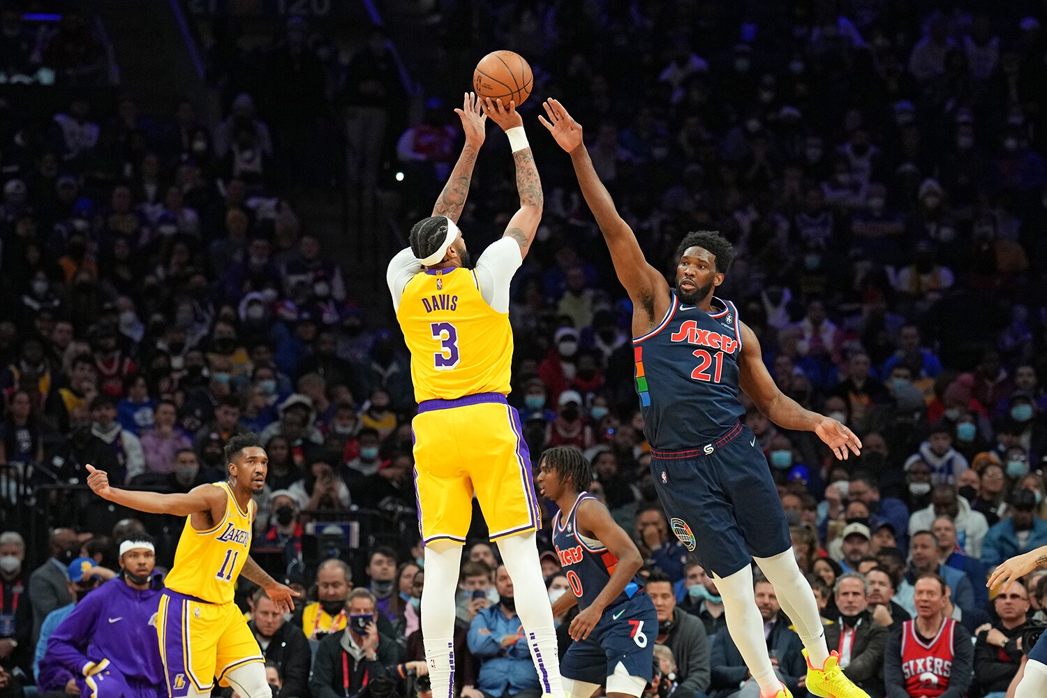 Lakers sixers store