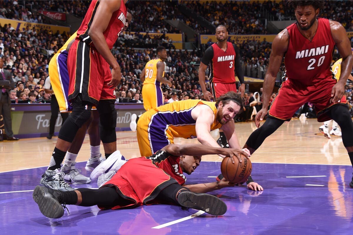 2015-16 Player Gallery: Ryan Kelly | Los Angeles Lakers