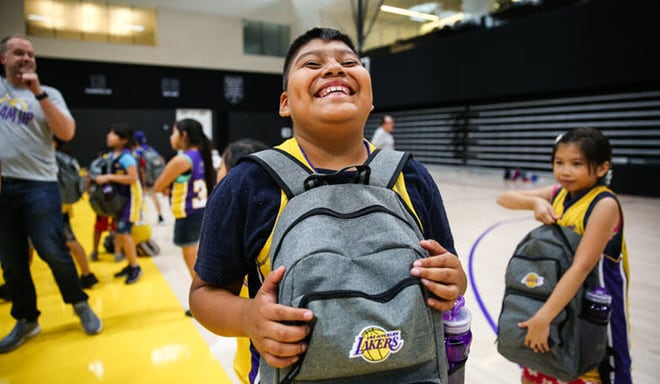 Lakers Team Up for Back to School | Los Angeles Lakers