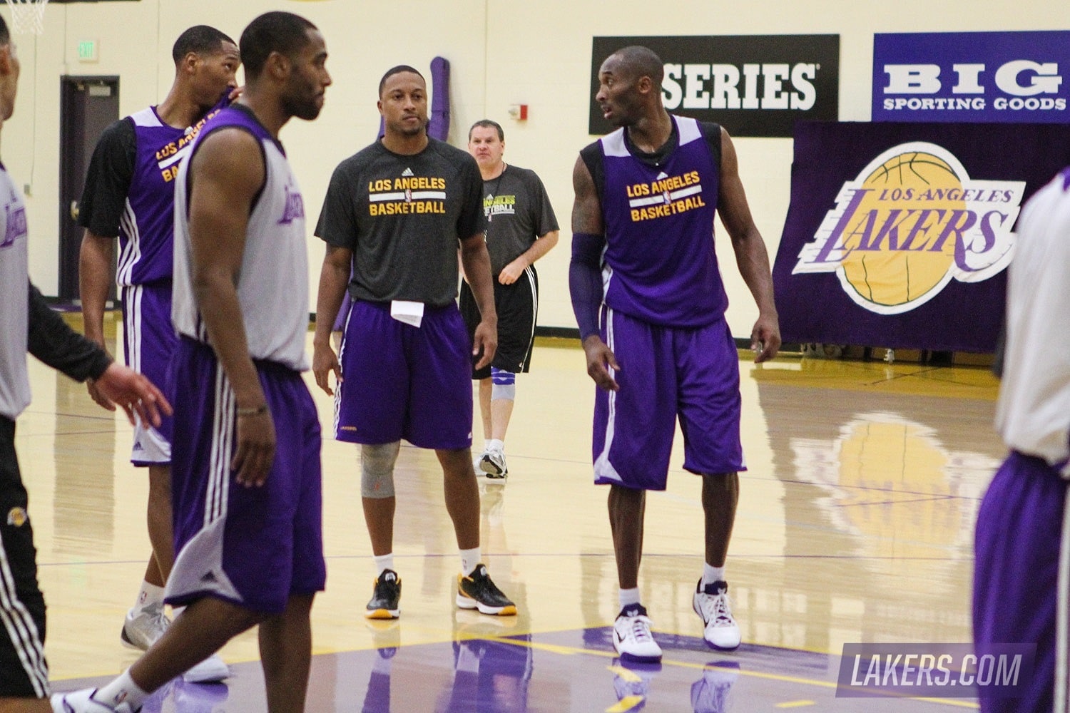 10/08/14 Practice Photo Gallery | NBA.com