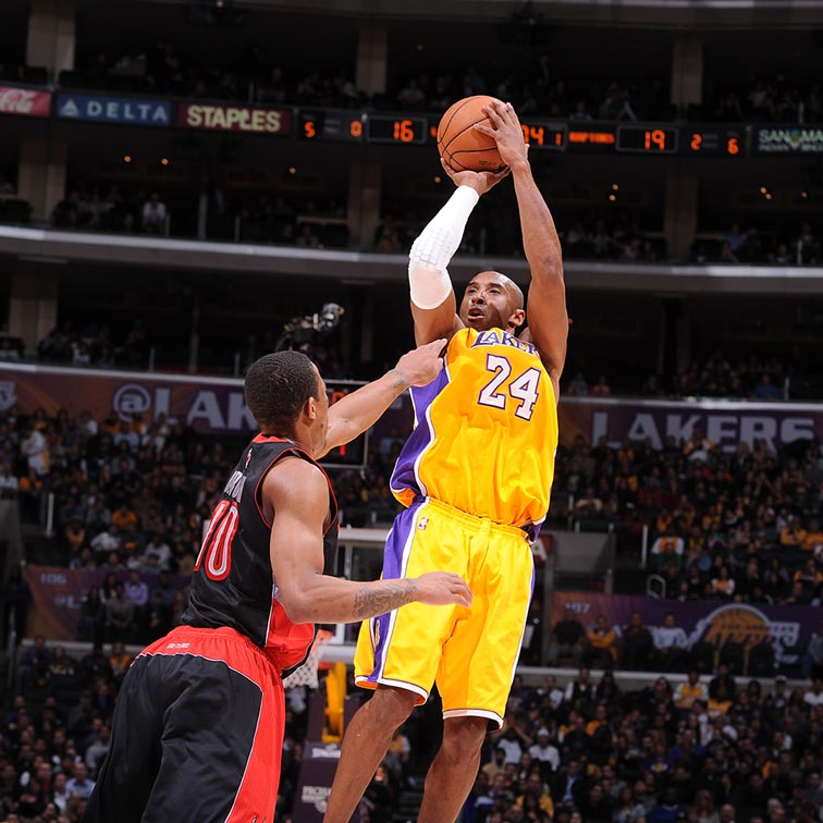 Kobe Daggers Toronto | NBA.com