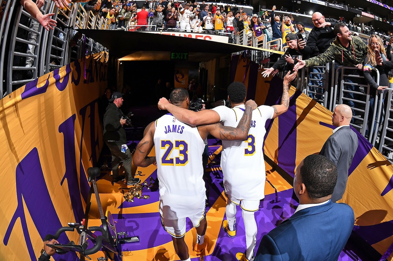 STAPLES Center – 22 Years of Lakers History | Los Angeles Lakers