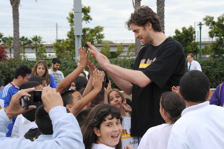 Pau Gasol | 11-12 Photo Gallery | Los Angeles Lakers