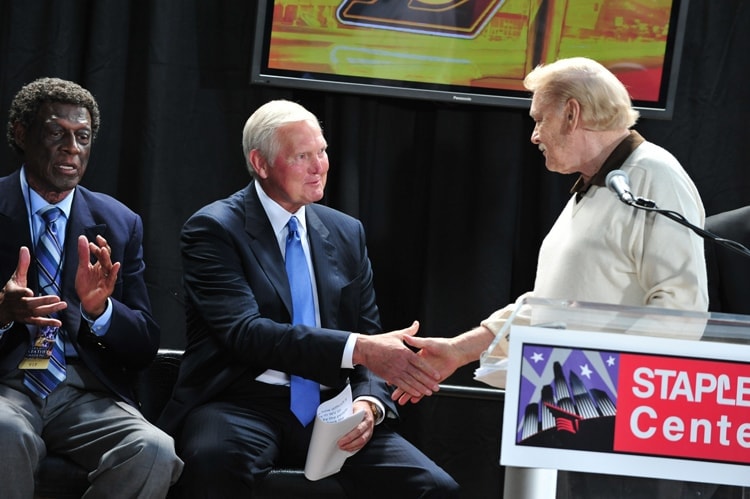 Dr. Jerry Buss: Through the Years Photo Gallery | NBA.com