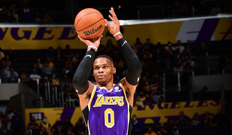 Lakers Look Alive in Second Half Win | Los Angeles Lakers