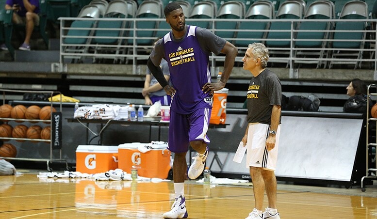 The (Big) Man in the Middle | Los Angeles Lakers