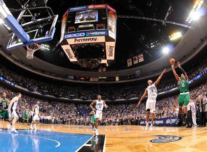 Most Famous & Infamous Shots in Magic History Photo Gallery | NBA.com