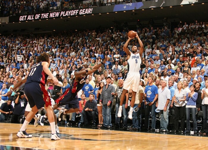 Most Famous & Infamous Shots in Magic History Photo Gallery | NBA.com