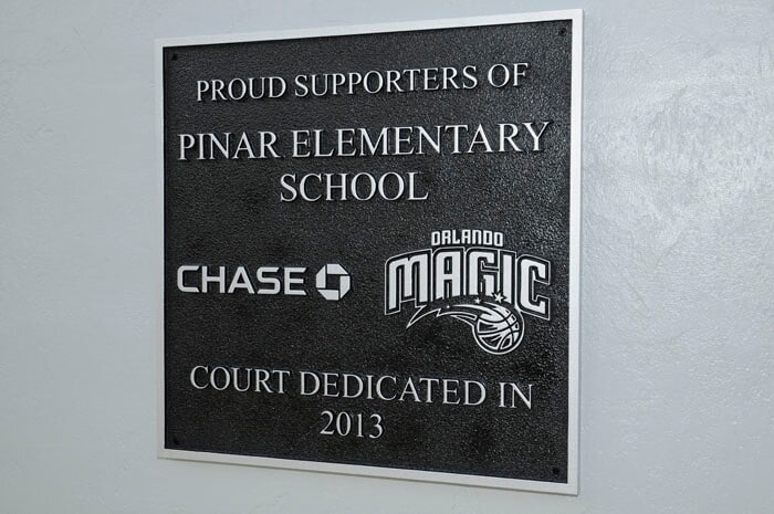 Restauración de la Cancha de Pinar Elementary Photo Gallery | NBA.com