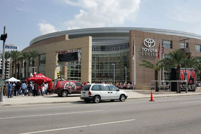 Arena Tour: General Exterior Views of all 29 NBA Arenas | Orlando Magic