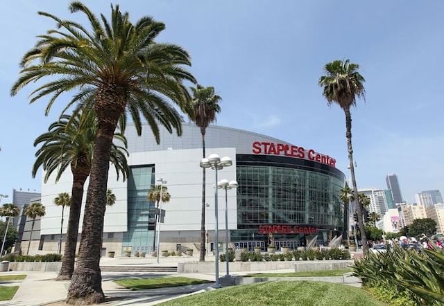 Arena Tour: General Exterior Views of all 29 NBA Arenas Photo Gallery ...