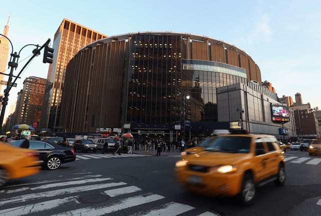 Arena Tour: General Exterior Views of all 29 NBA Arenas Photo Gallery ...