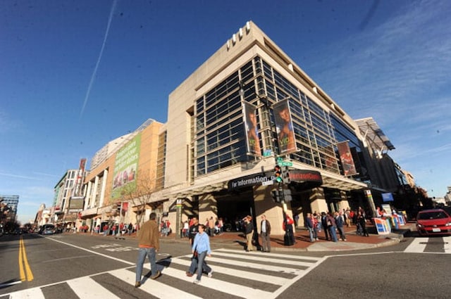 Arena Tour: General Exterior Views of all 29 NBA Arenas Photo Gallery ...