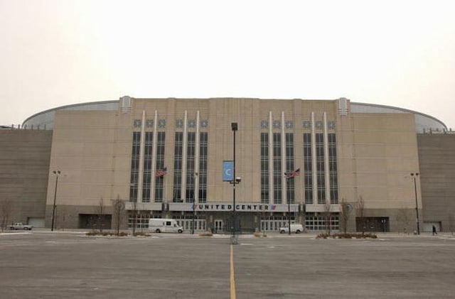 Arena Tour: General Exterior Views of all 29 NBA Arenas Photo Gallery ...