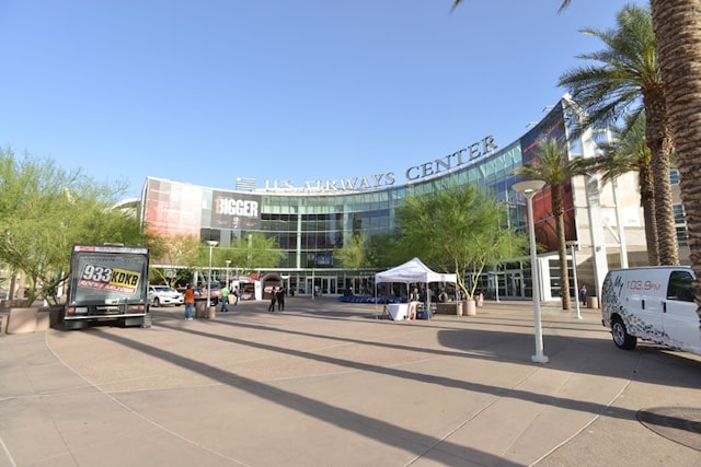 Arena Tour: General Exterior Views of all 29 NBA Arenas Photo Gallery ...