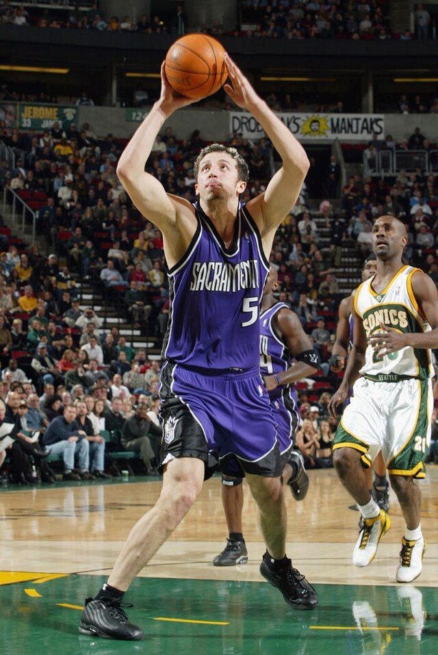 Hedo Turkoglu Through the Years Photo Gallery | NBA.com