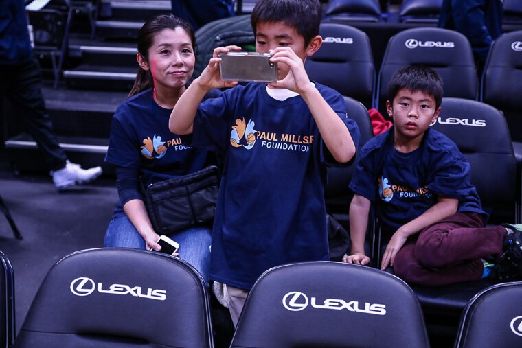 Nuggets Fans | December 14 Photo Gallery | NBA.com