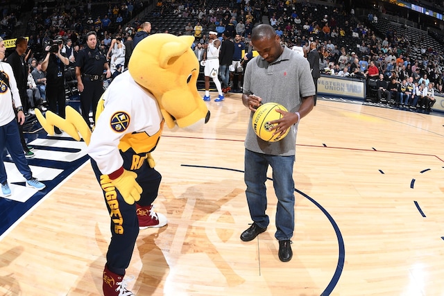 earl boykins dunk contest