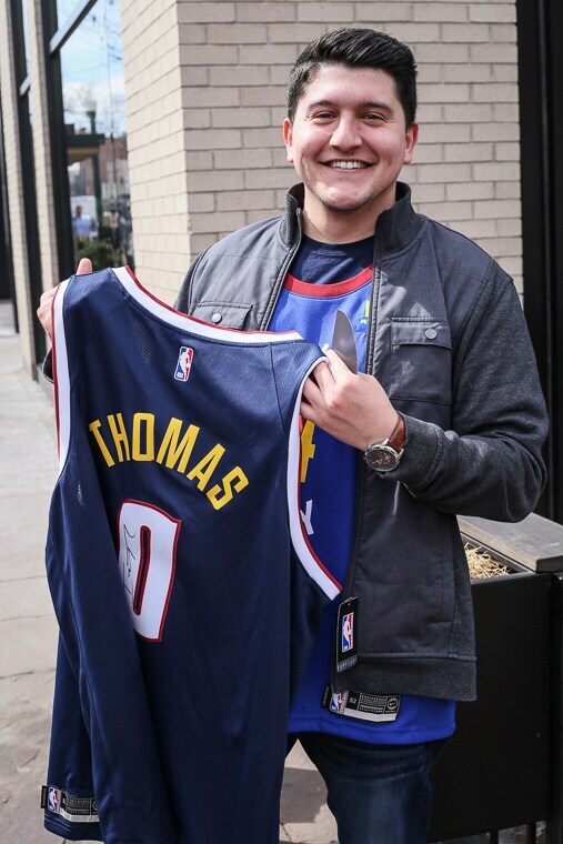 Elevate Friday con DJ Paws Photo Gallery | NBA.com