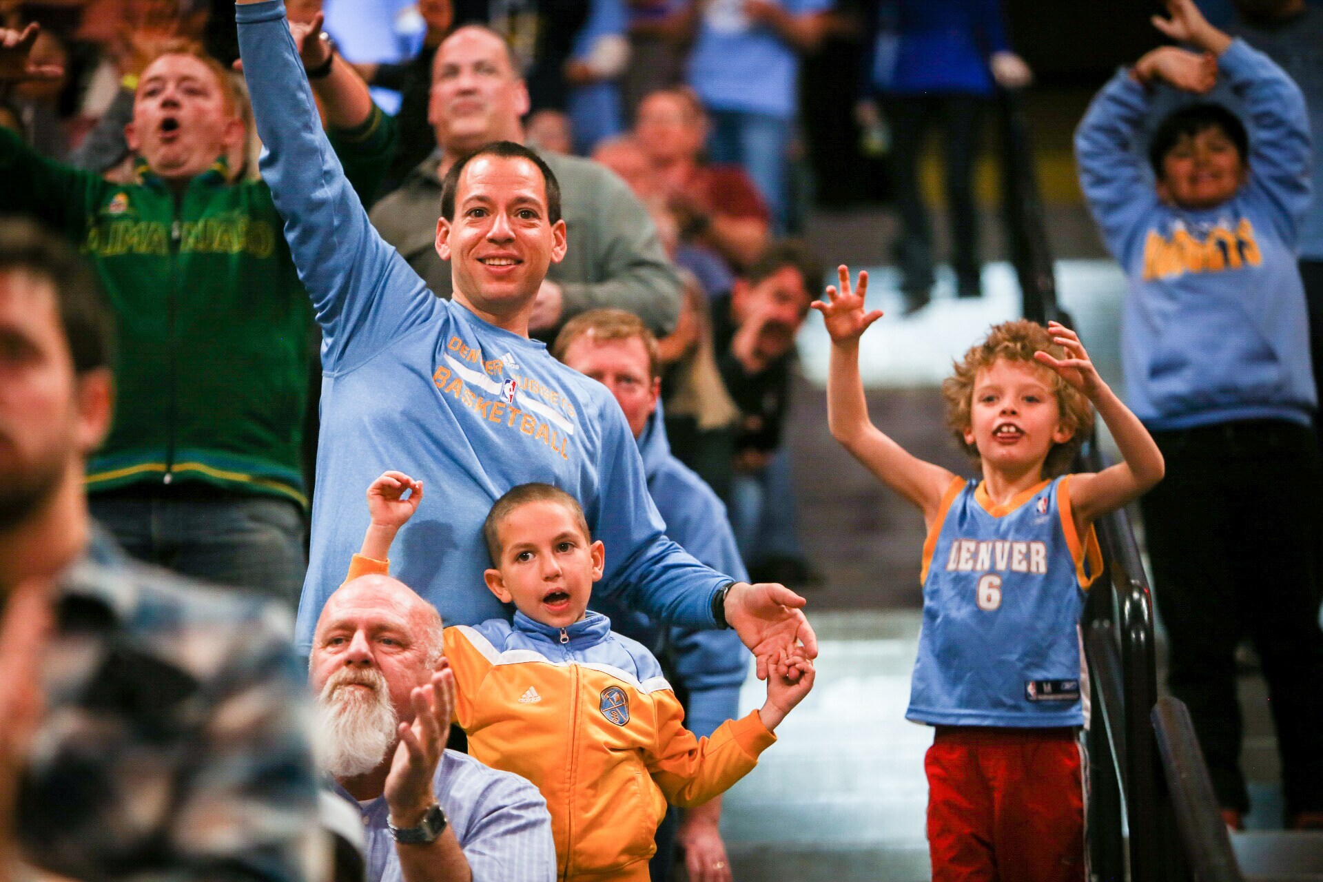 Nuggets Fans | November 11 Photo Gallery | NBA.com