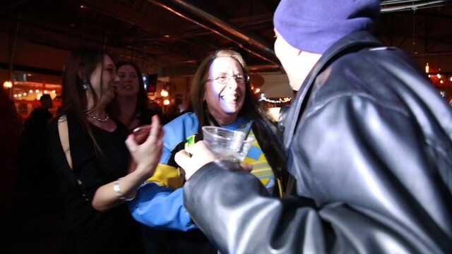 Fan of the Year: Vicki Ray Photo Gallery | NBA.com