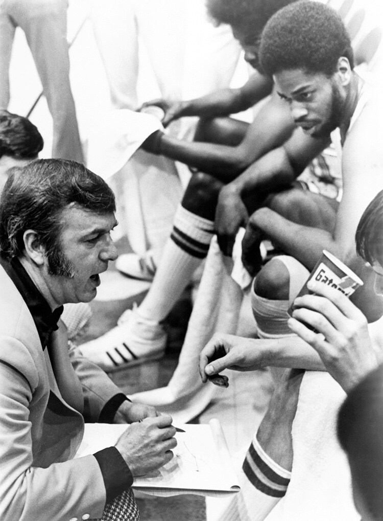 Bobby Leonard Inducted Into Hall of Fame | Indiana Pacers